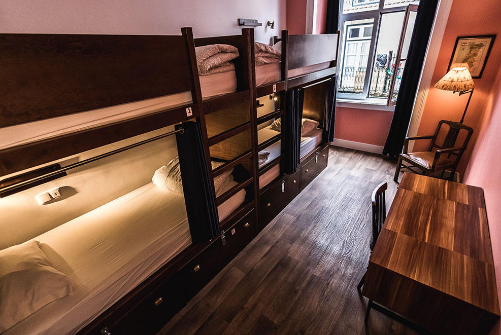 Mix Room | Home Lisbon Hostel